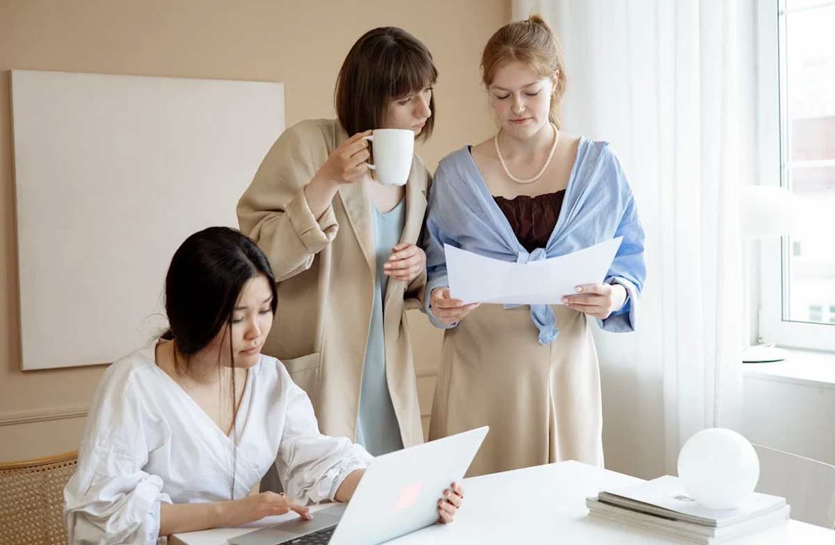 How Do Calling and Emailing Work Together for Marketing - INVENTgen